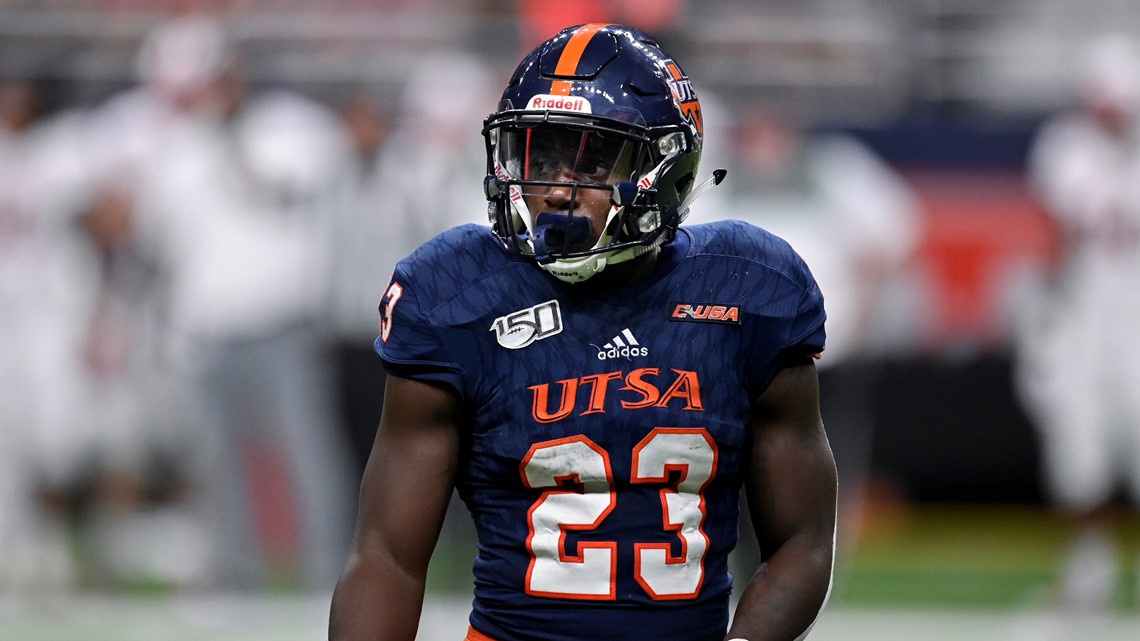 Sincere McCormick Gets Well-Deserved Reward For Play With Las Vegas Raiders